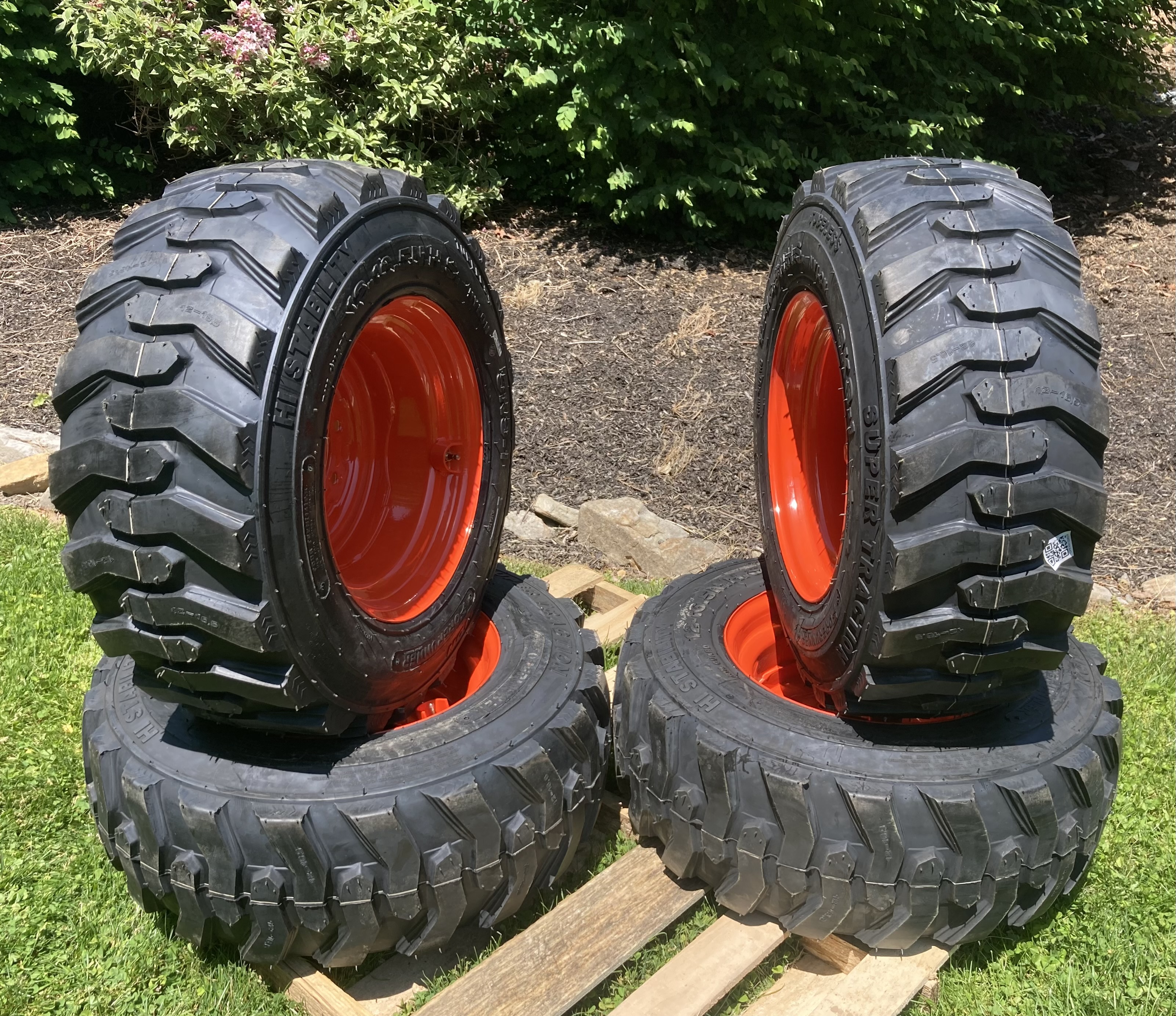 12-16.5 SKS-1 Skid Steer Tires/Rims for Kubota Kubota SSV65,SSV75-14PLY ...